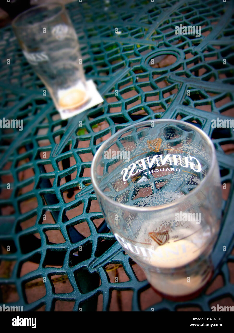 Empty guinness glass hi-res stock photography and images - Alamy