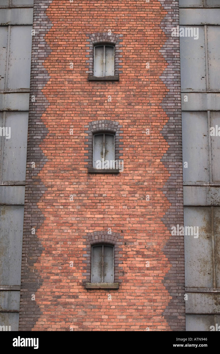 Derelict dock warehouse buildings in liverpool Stock Photo - Alamy