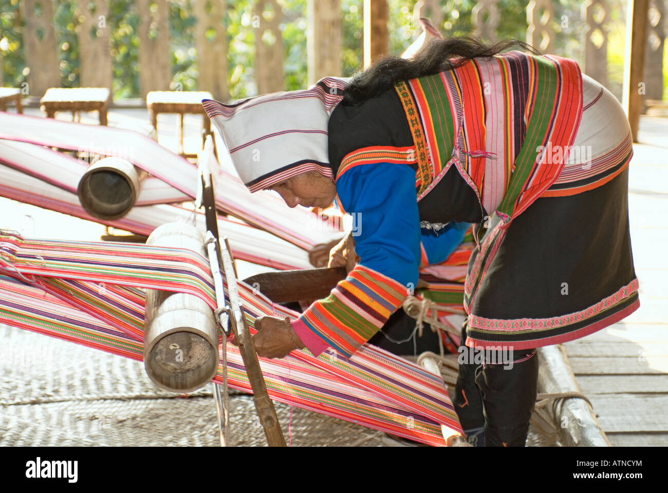 Jinuo Woman Weaving, Xishuangbanna, Mt Jinuo, Yunnan Province, China ...
