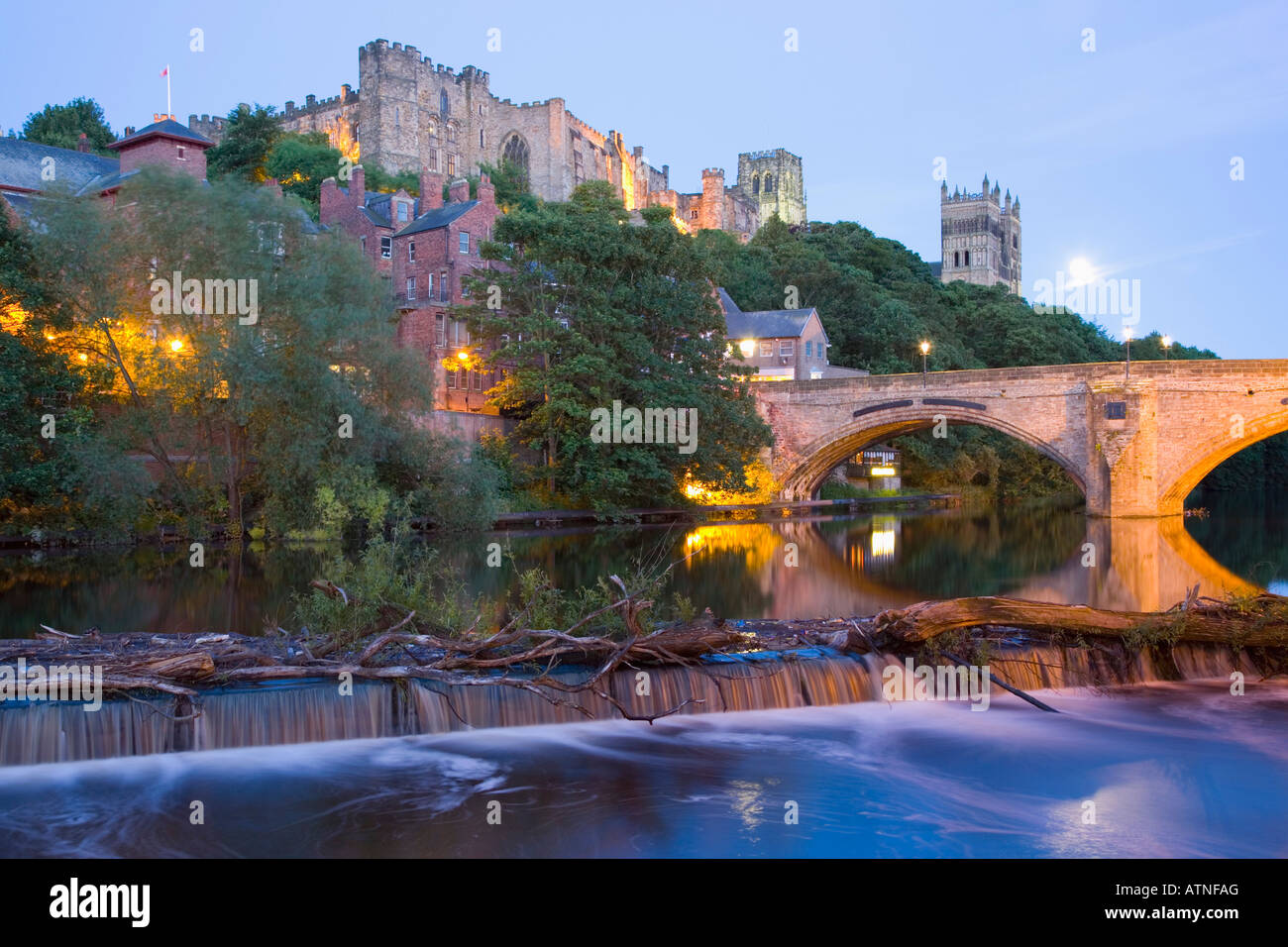 Durham, County Durham, England. View across the River Wear below ...