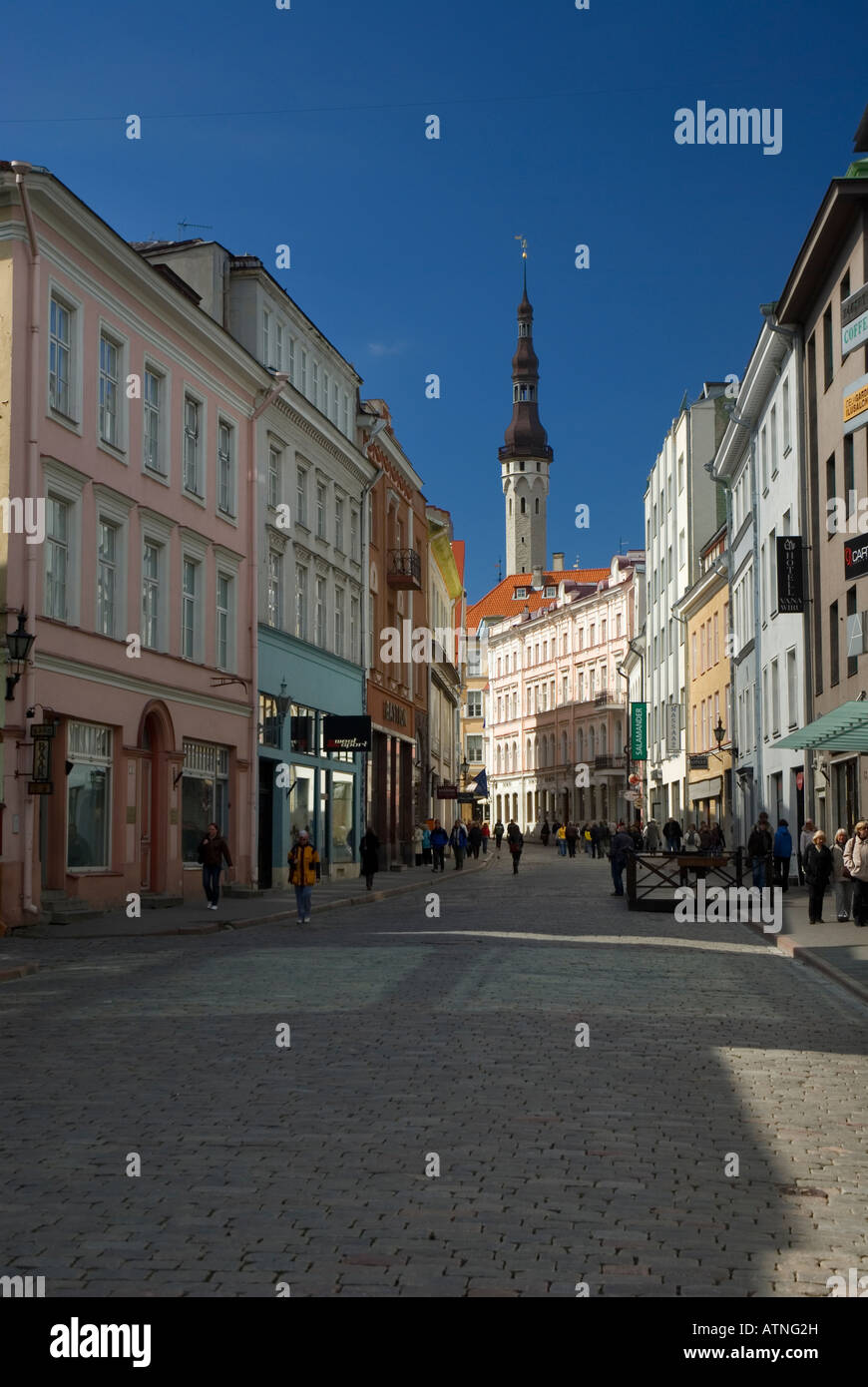 Shopping in viru hi-res stock photography and images - Alamy