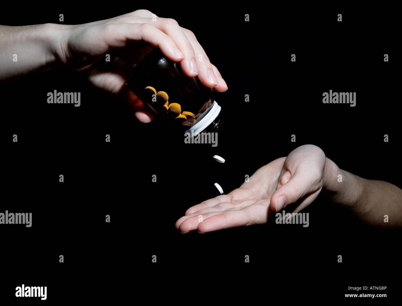 Nurse pouring hi-res stock photography and images - Alamy