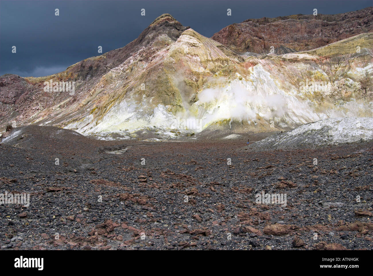 White island new zealand volcano 2019 hi-res stock photography and ...