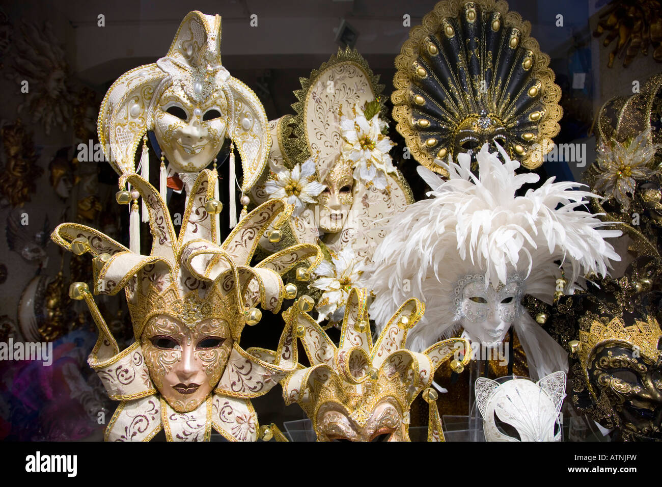 Impressive store window display hi-res stock photography and images - Alamy