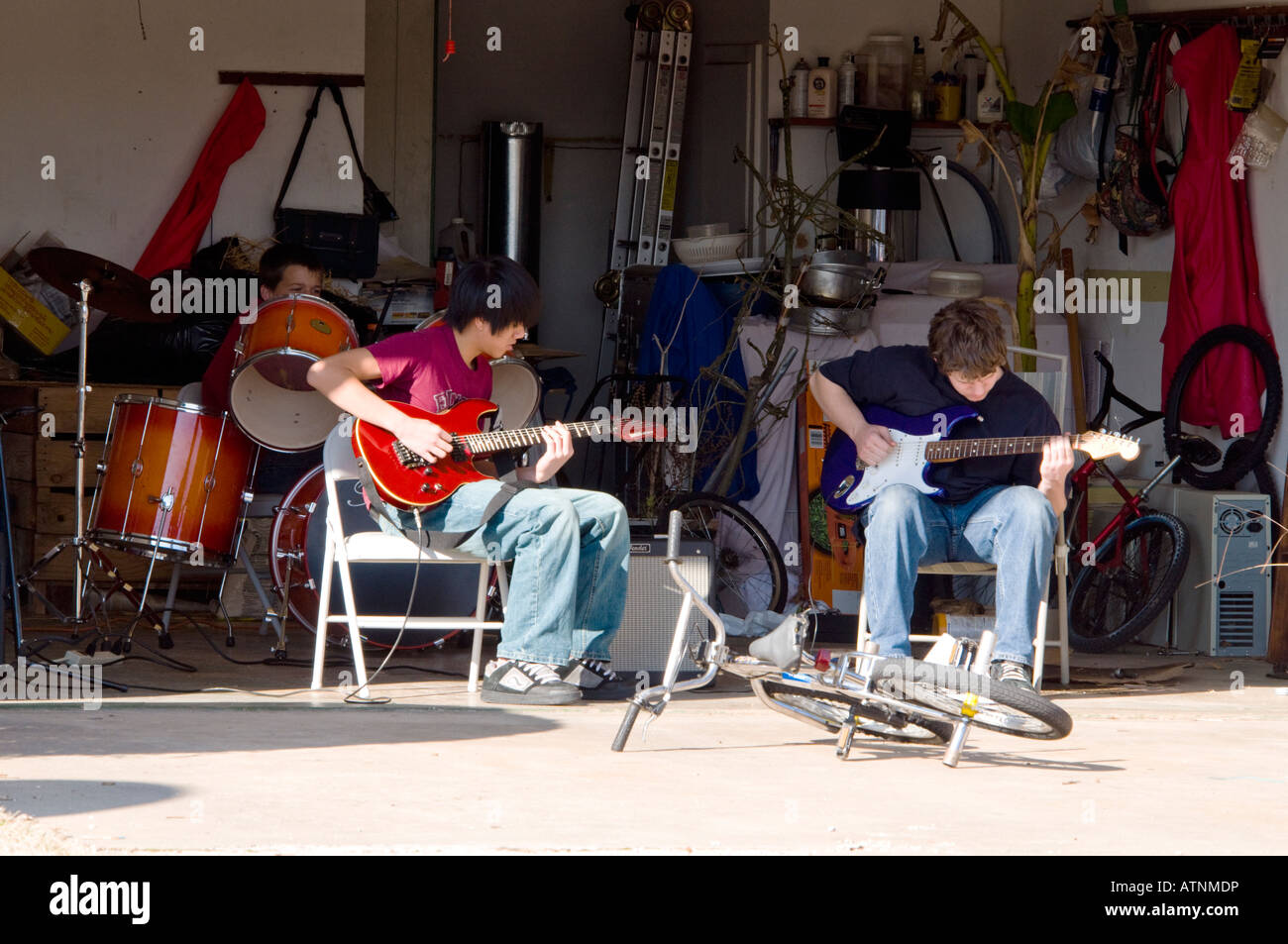 Garage band hi-res stock photography and images - Alamy