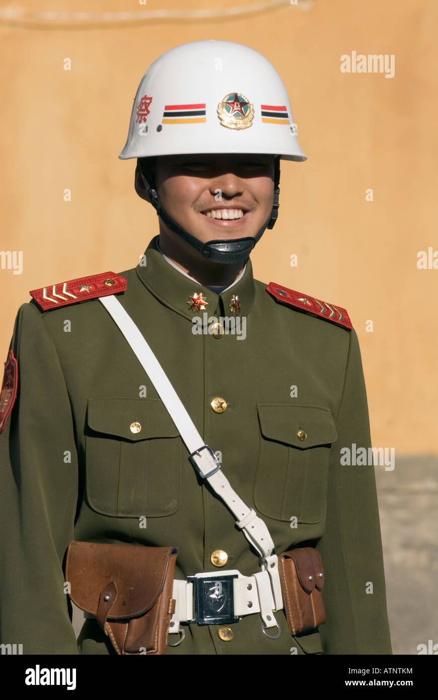 Chinese communist uniform hi-res stock photography and images - Alamy