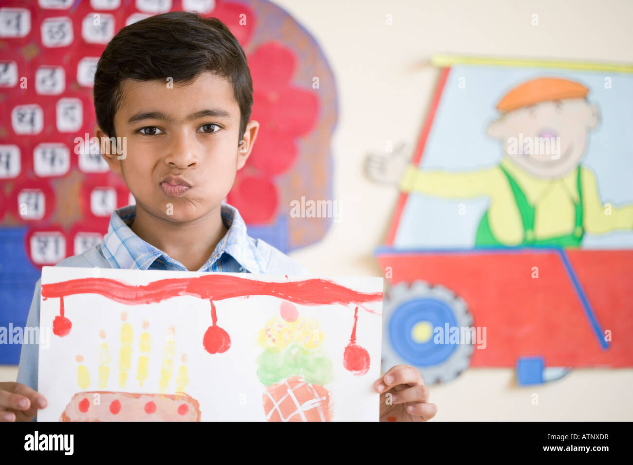 Child making a drawing hi-res stock photography and images - Alamy