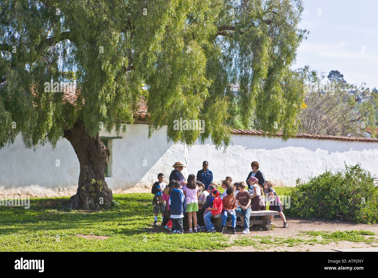 School children on field trip to Old Town San Diego Historical Park ...