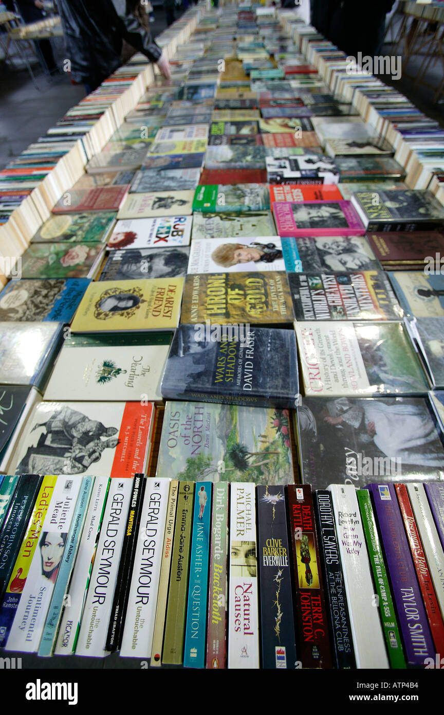 Second hand book sale at Londons South Bank Stock Photo - Alamy