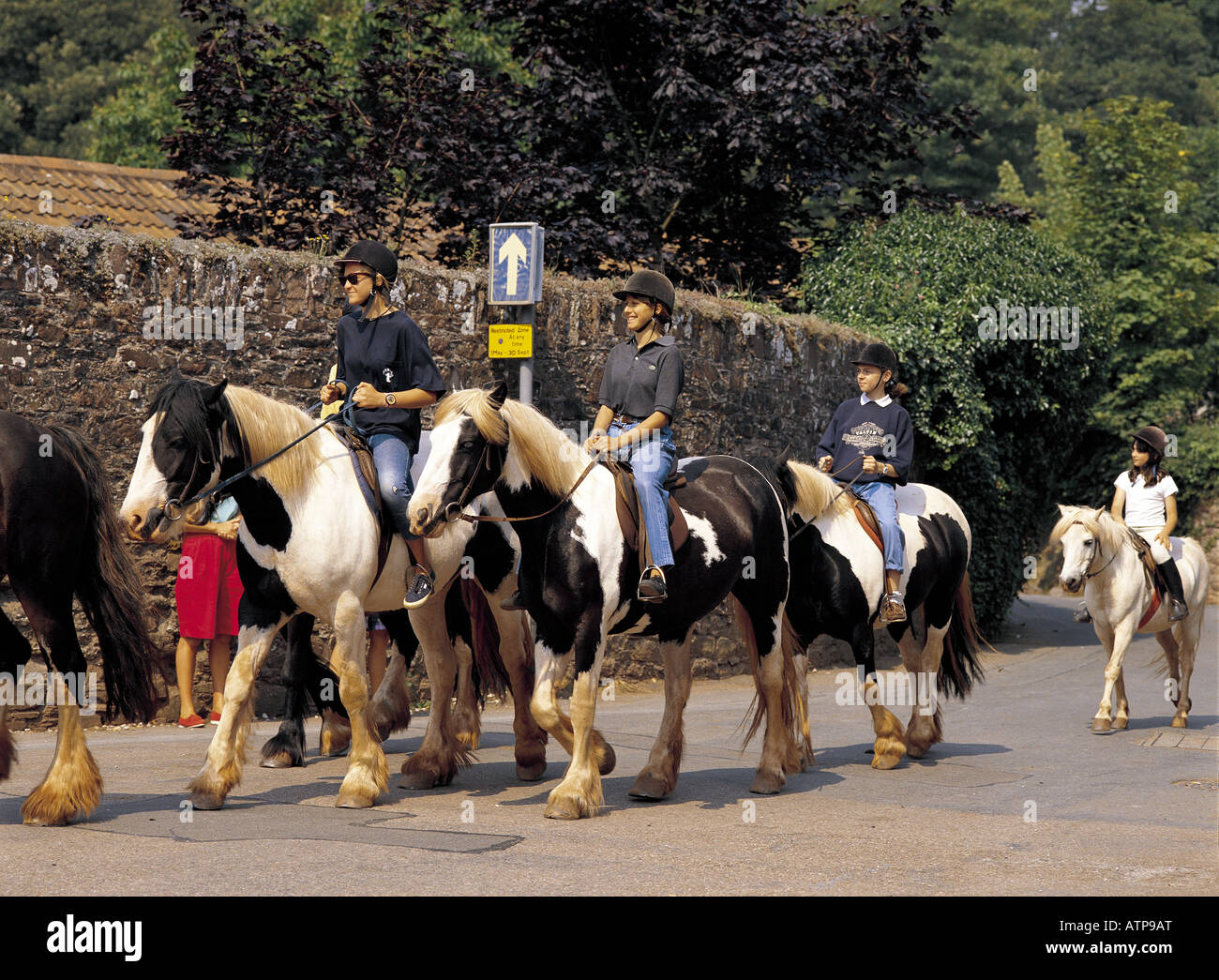 Young pony riders hi-res stock photography and images - Alamy