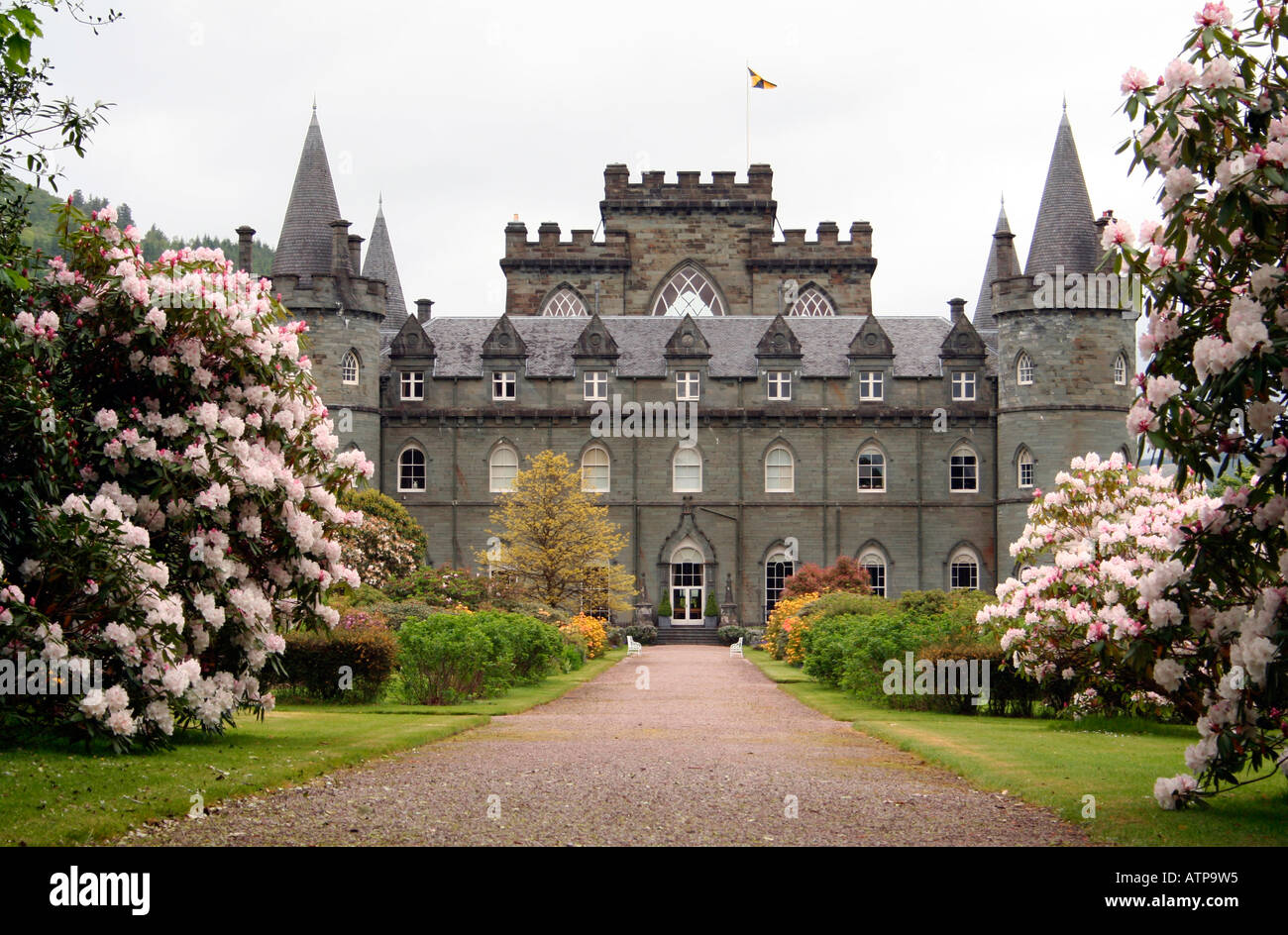 Inverary castle gardens hi-res stock photography and images - Alamy