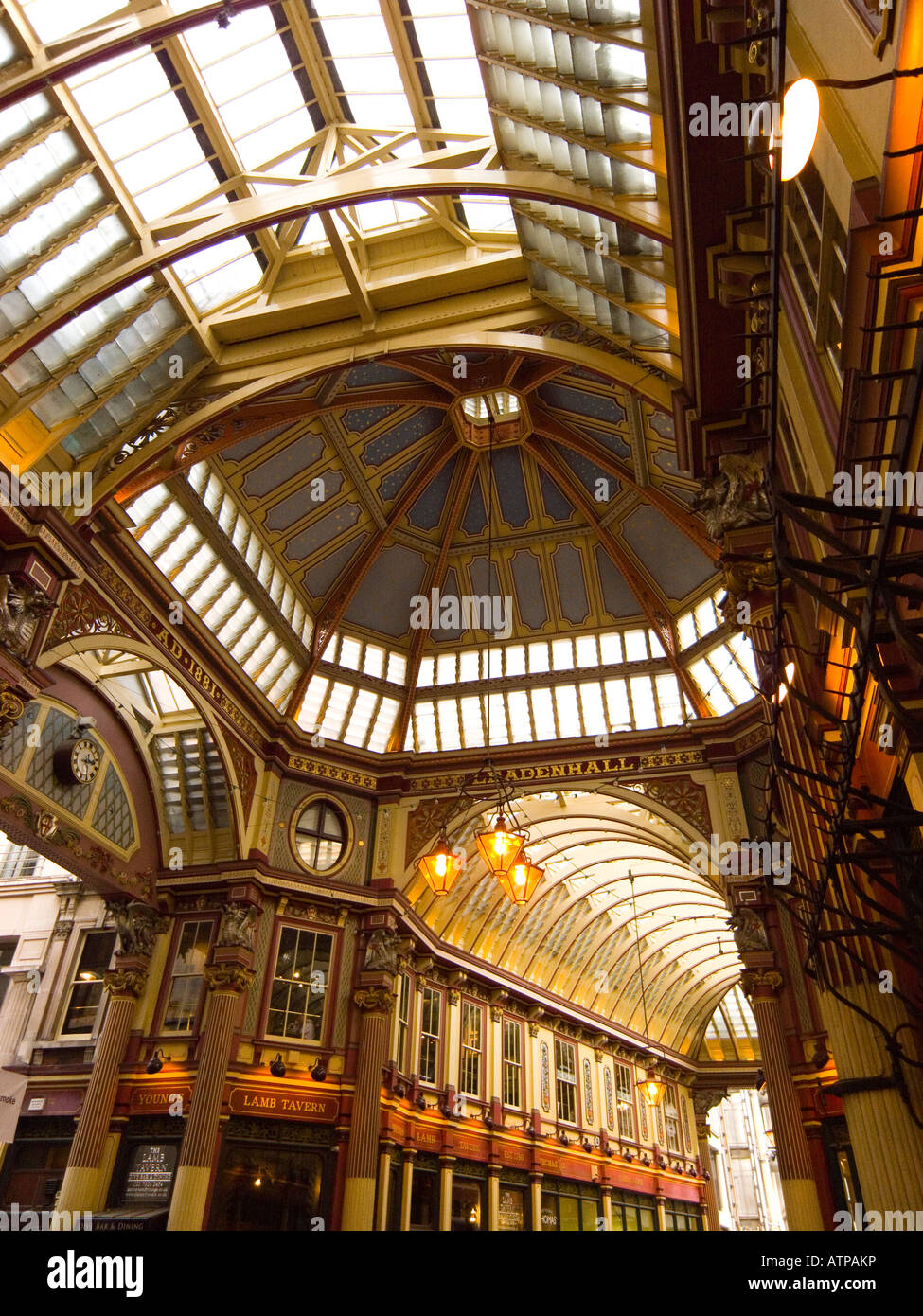 Victorian roof detail hi-res stock photography and images - Alamy
