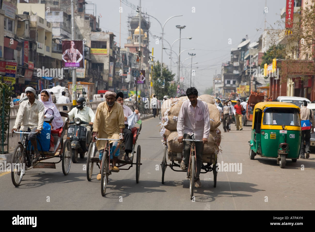 Rickshaws in street old delhi hi-res stock photography and images - Alamy