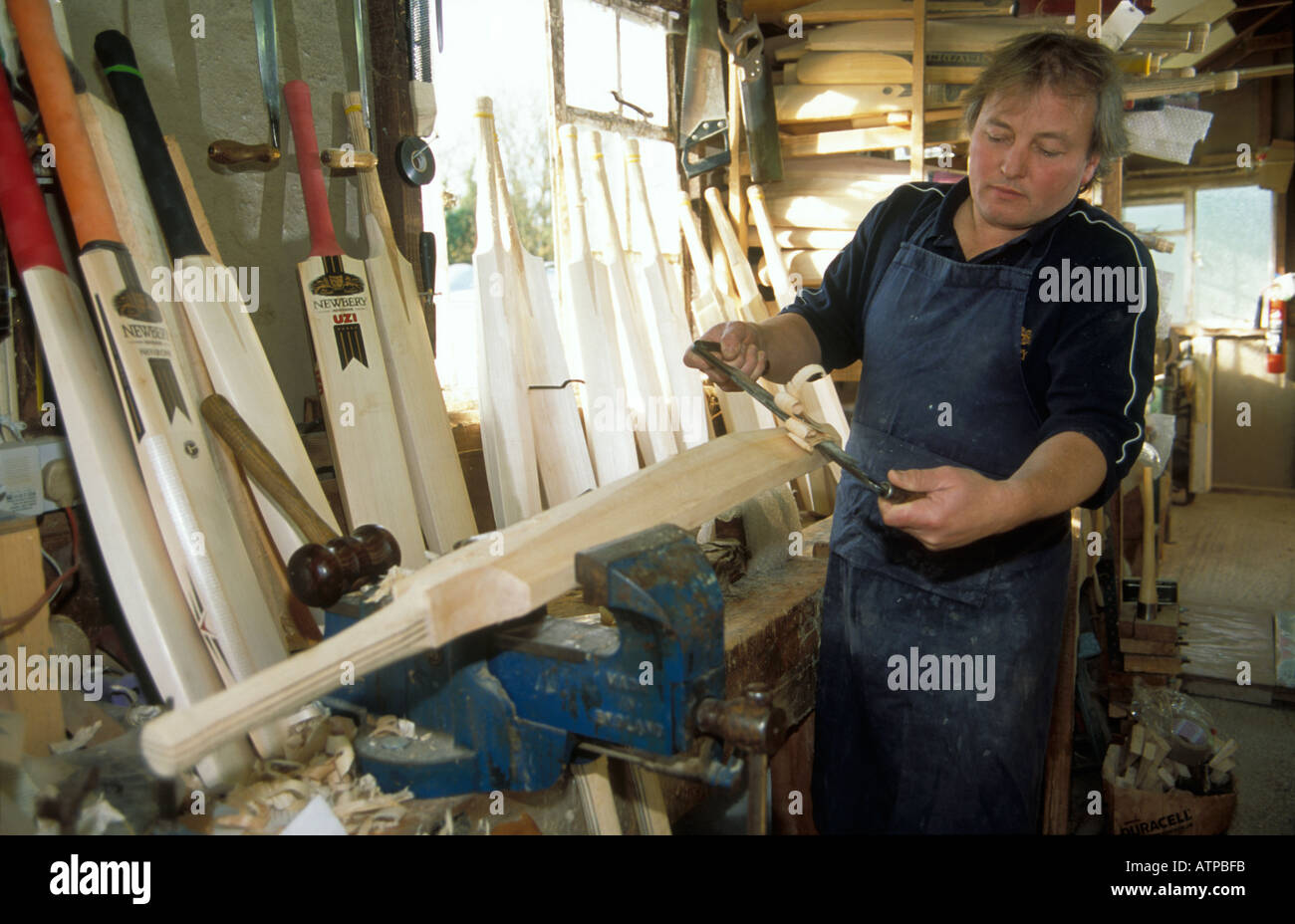 Tim Keely making traditional willow cricket bats from local wood at ...