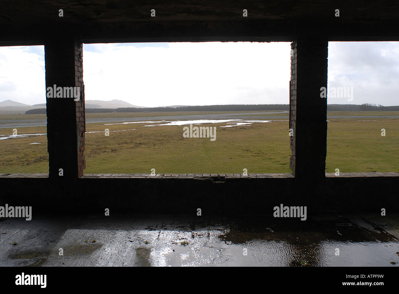 Control tower inside hi-res stock photography and images - Alamy