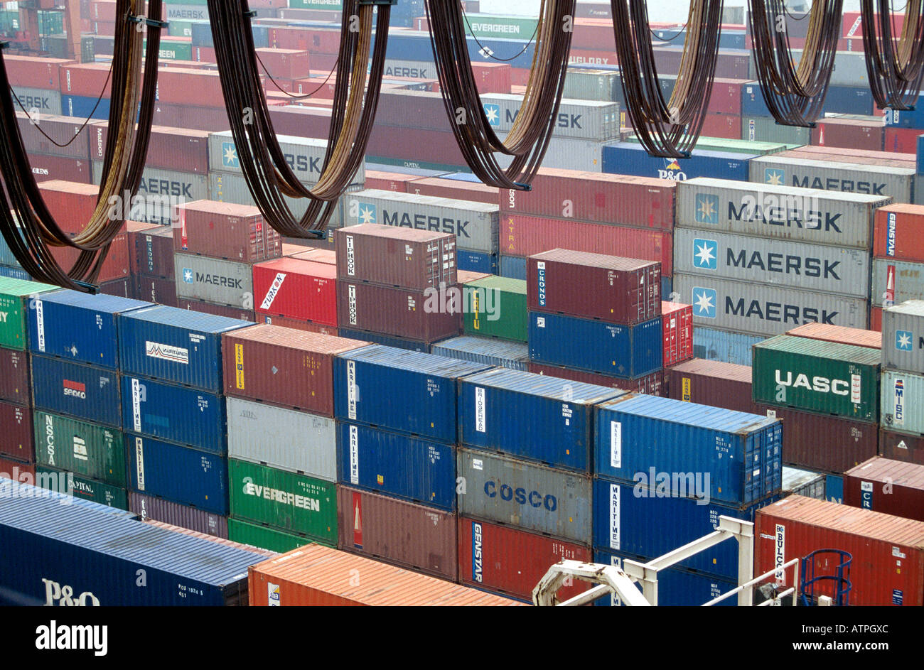 Transship hi-res stock photography and images - Alamy