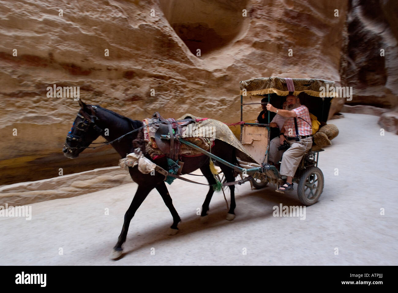 The Siq Petra Jordan Stock Photo - Alamy