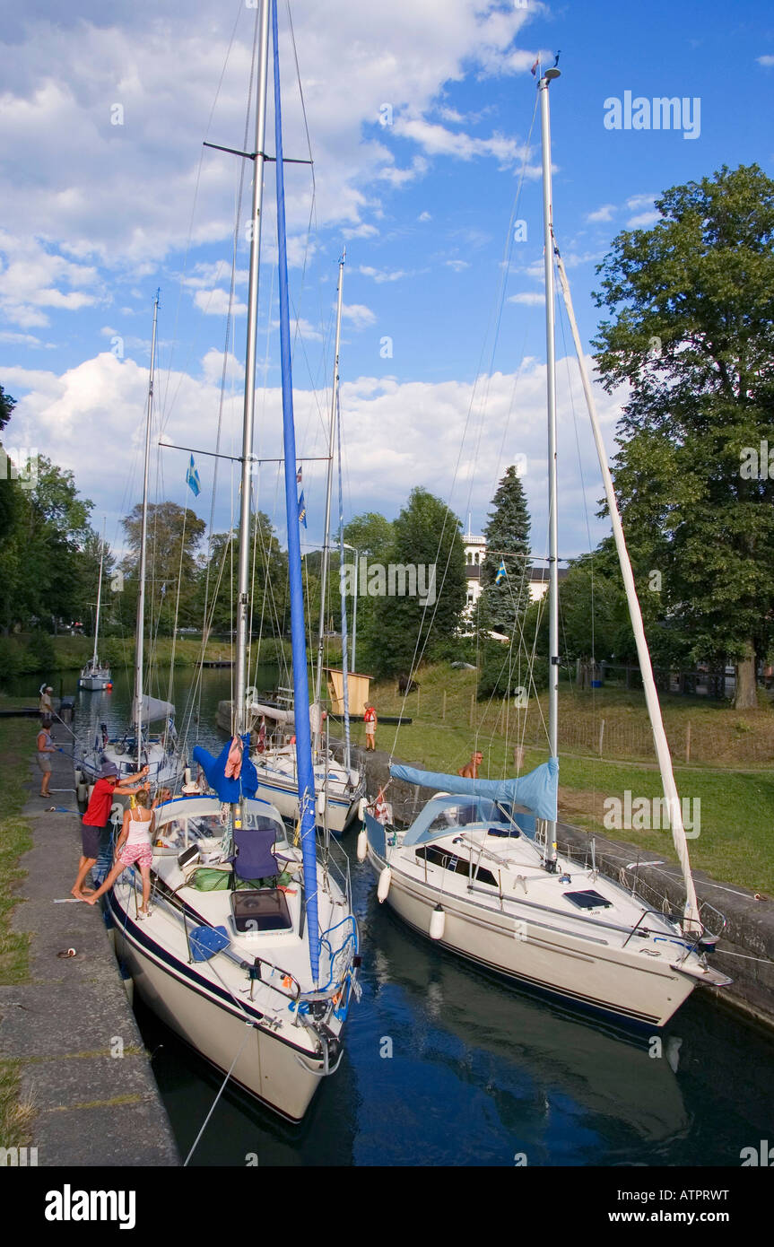 Gota vertical hi-res stock photography and images - Alamy