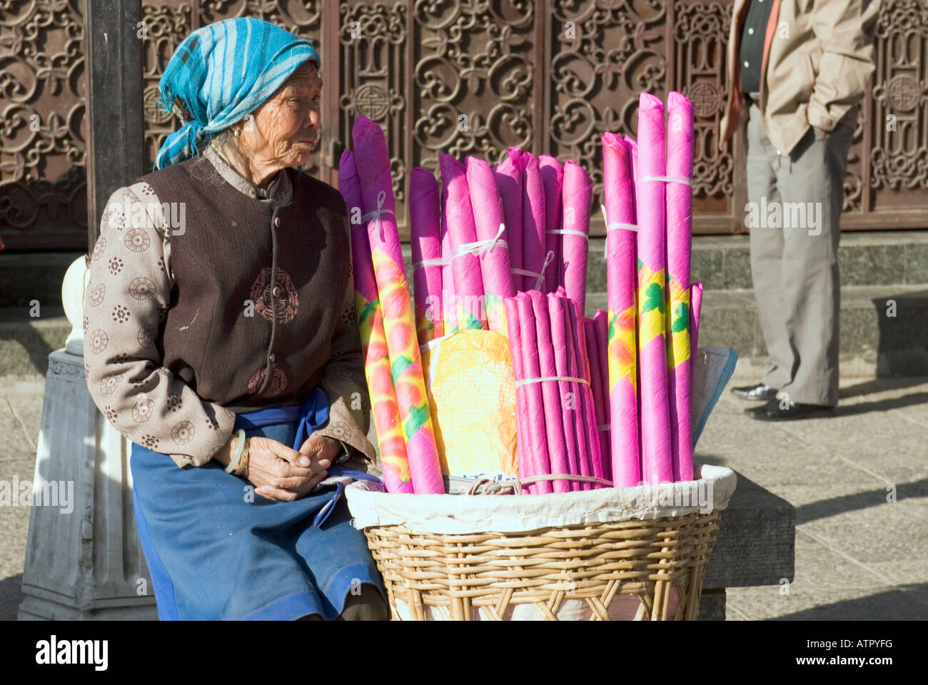Giant incense sticks hi-res stock photography and images - Alamy