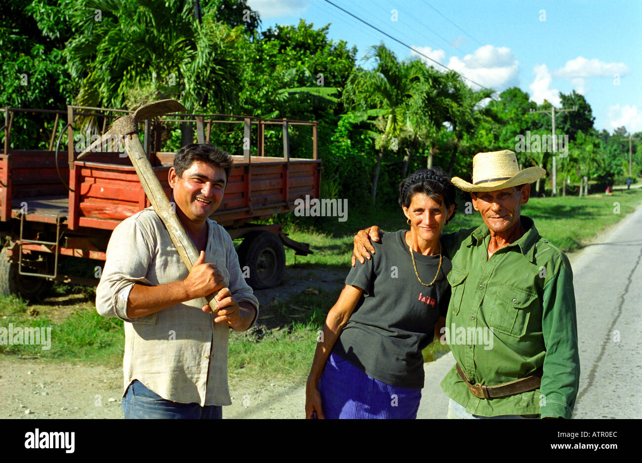 Cuban farm workers Stock Photo - Alamy