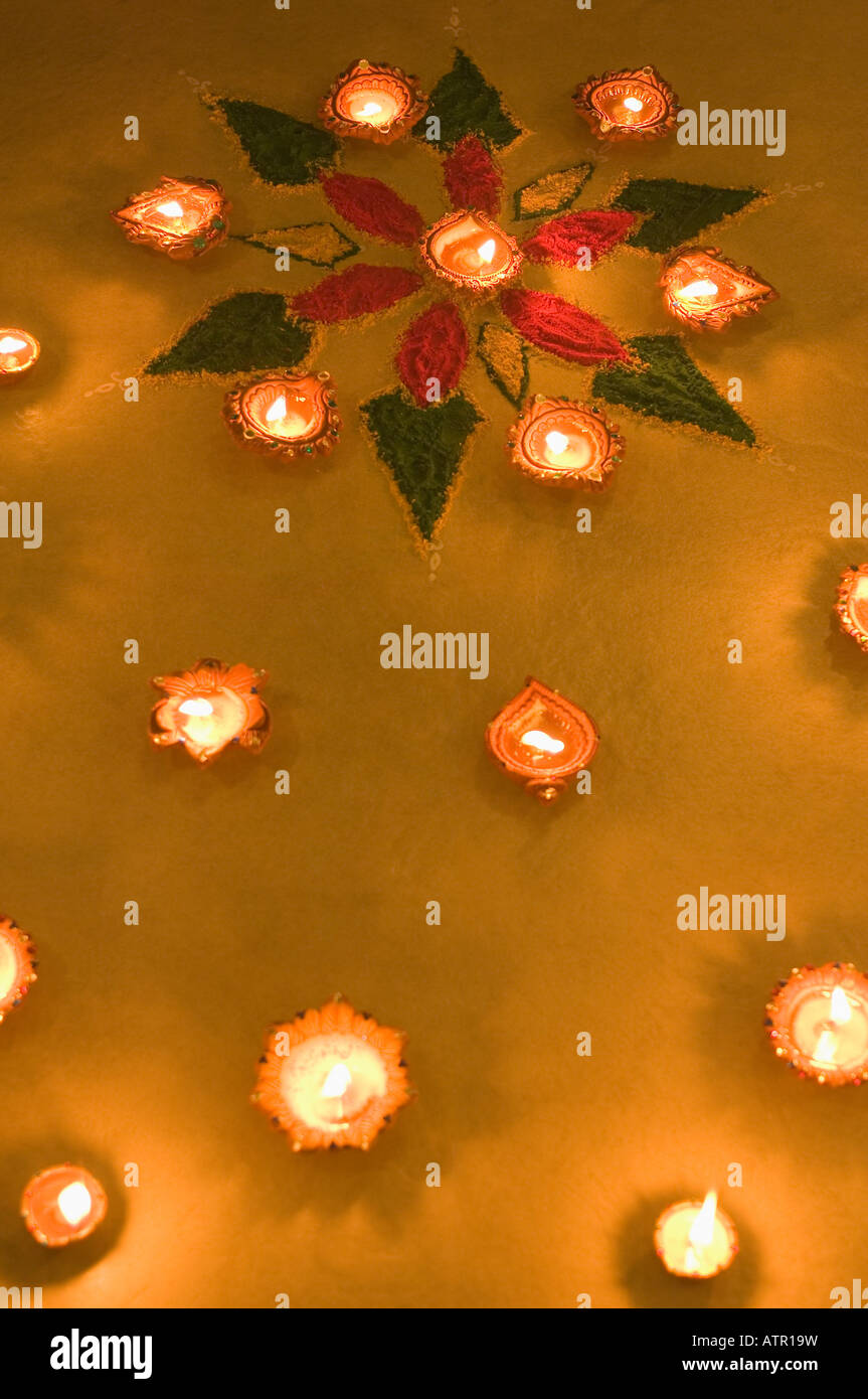 Rangoli art hi-res stock photography and images - Alamy