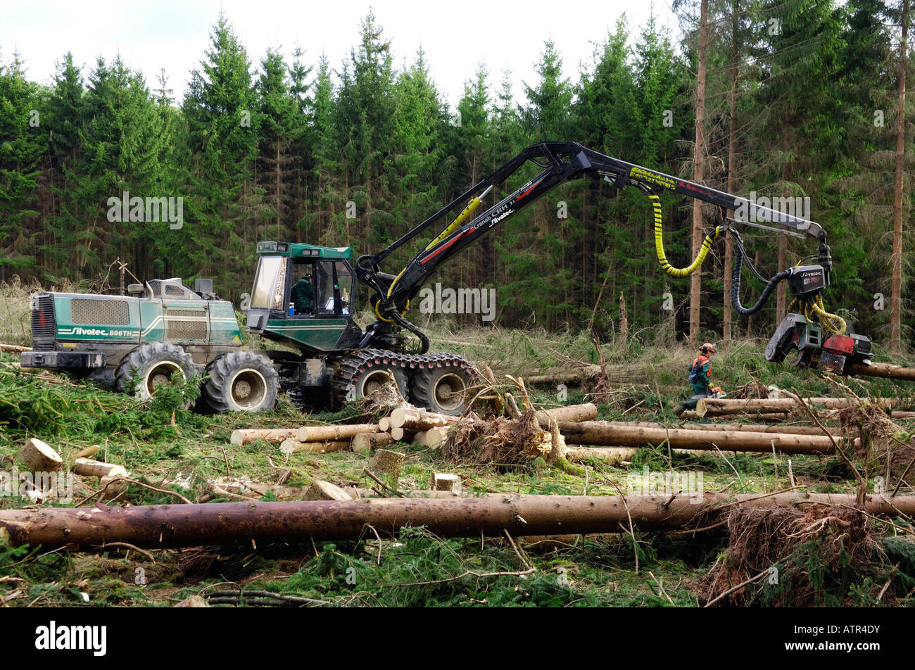 Disposal operations hi-res stock photography and images - Alamy