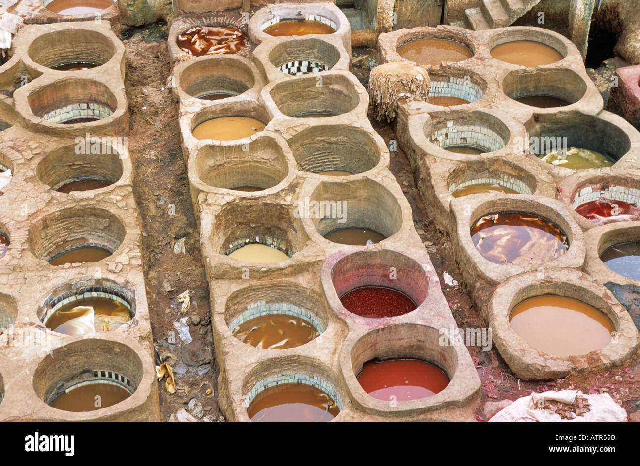 Moroccan dye pits hi-res stock photography and images - Alamy
