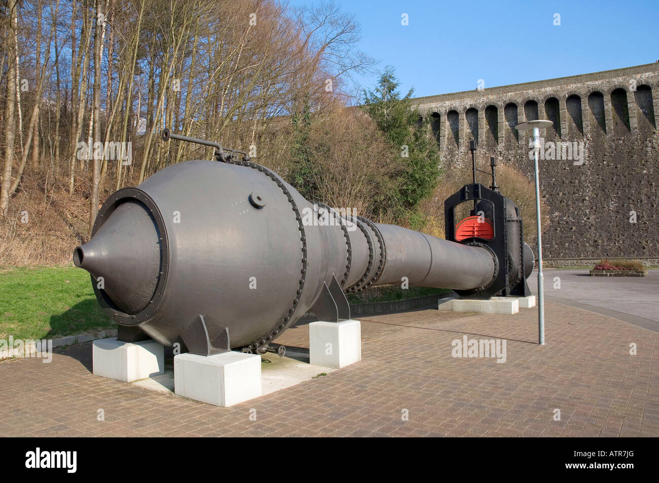 Mohne dam hi-res stock photography and images - Alamy