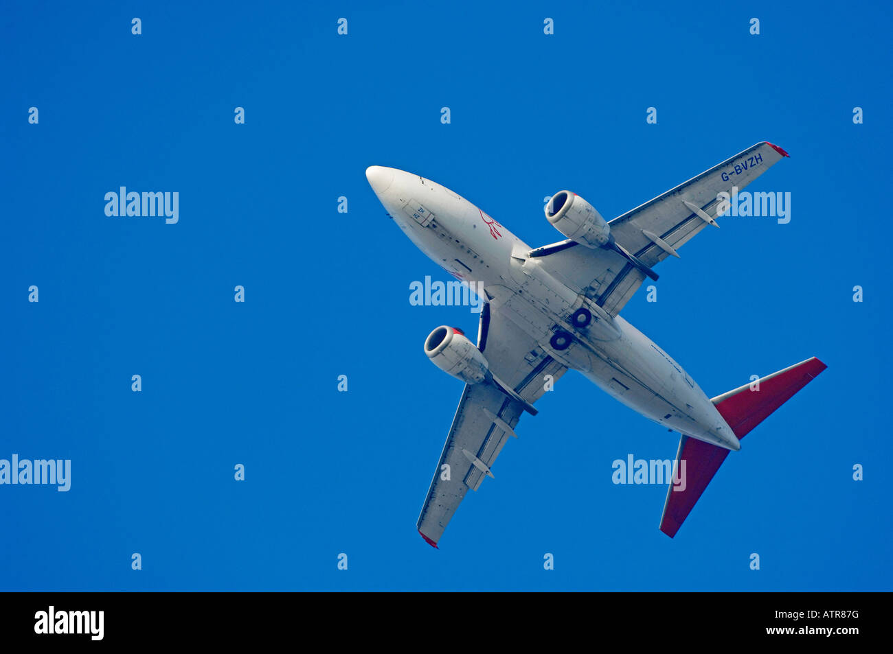 Make an airplane hi-res stock photography and images - Alamy