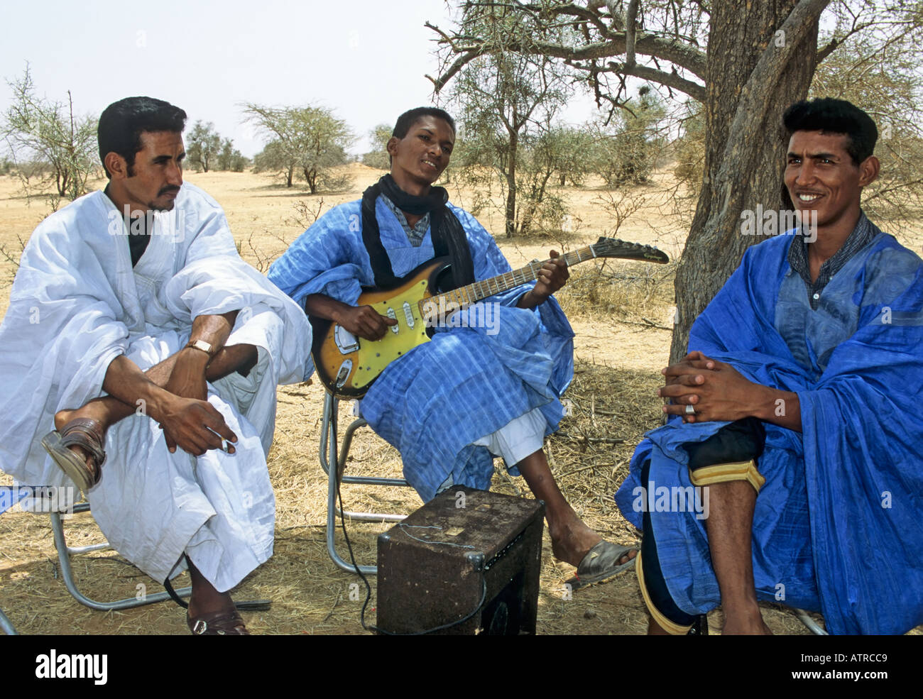 Mauritanian traditional dress hi-res stock photography and images - Alamy
