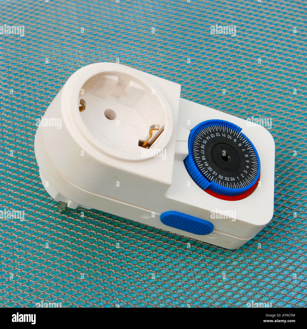 Timer switch hi-res stock photography and images - Alamy