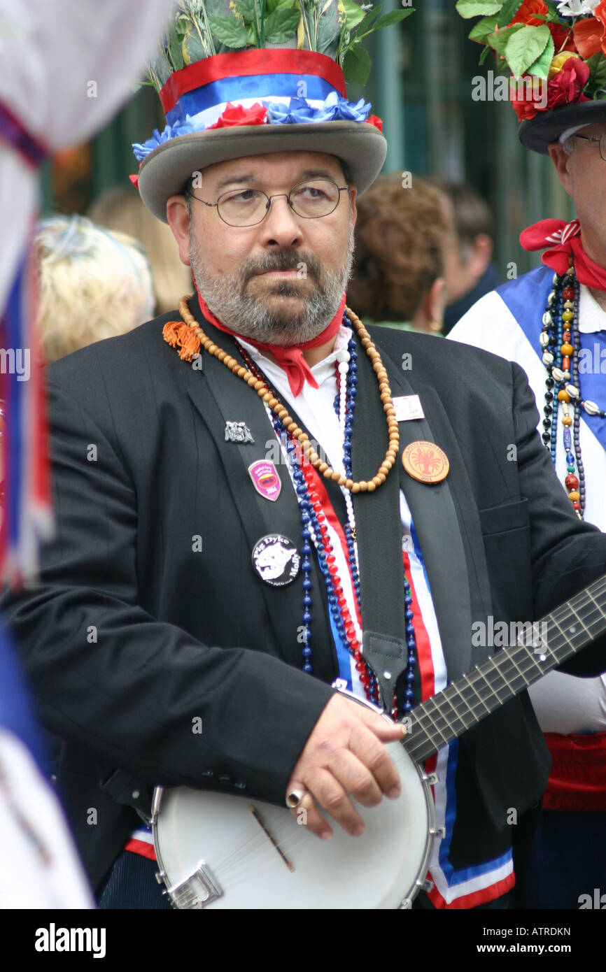 sweeps festival morris banjo player musician Stock Photo - Alamy
