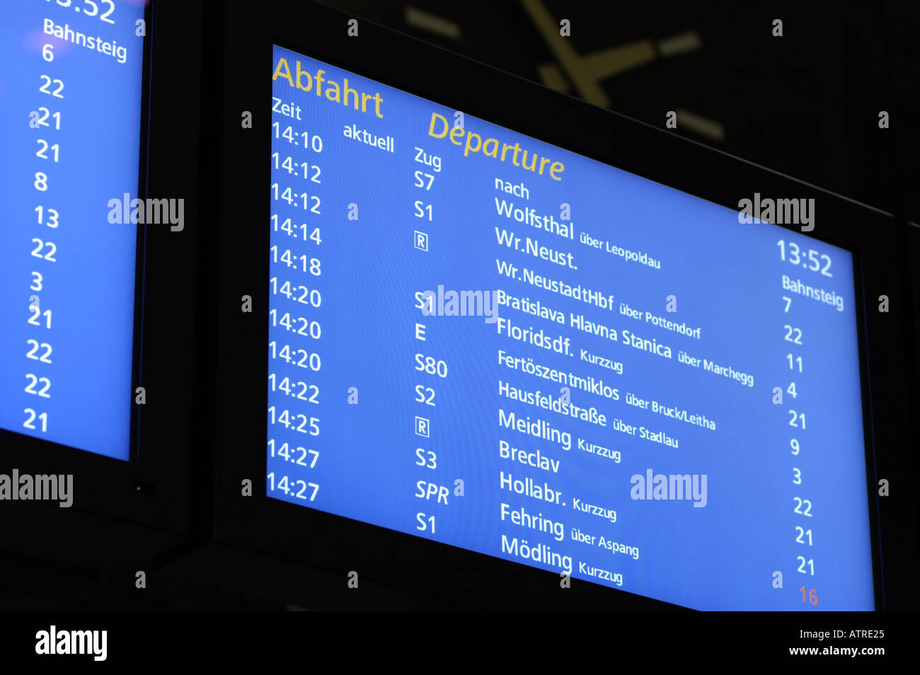 Oebb hi-res stock photography and images - Alamy