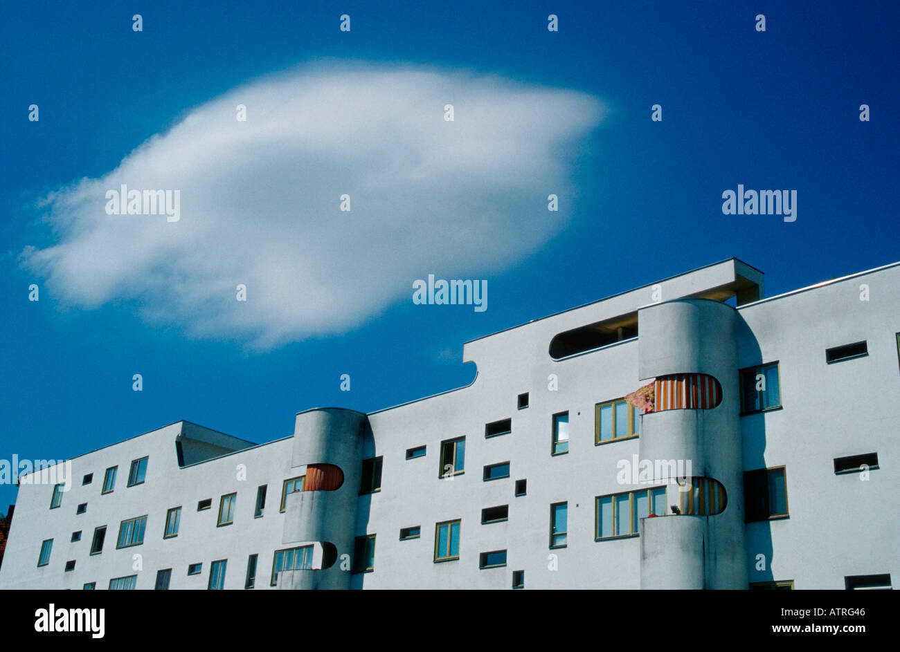 Ring Housing Estate / Berlin Stock Photo - Alamy