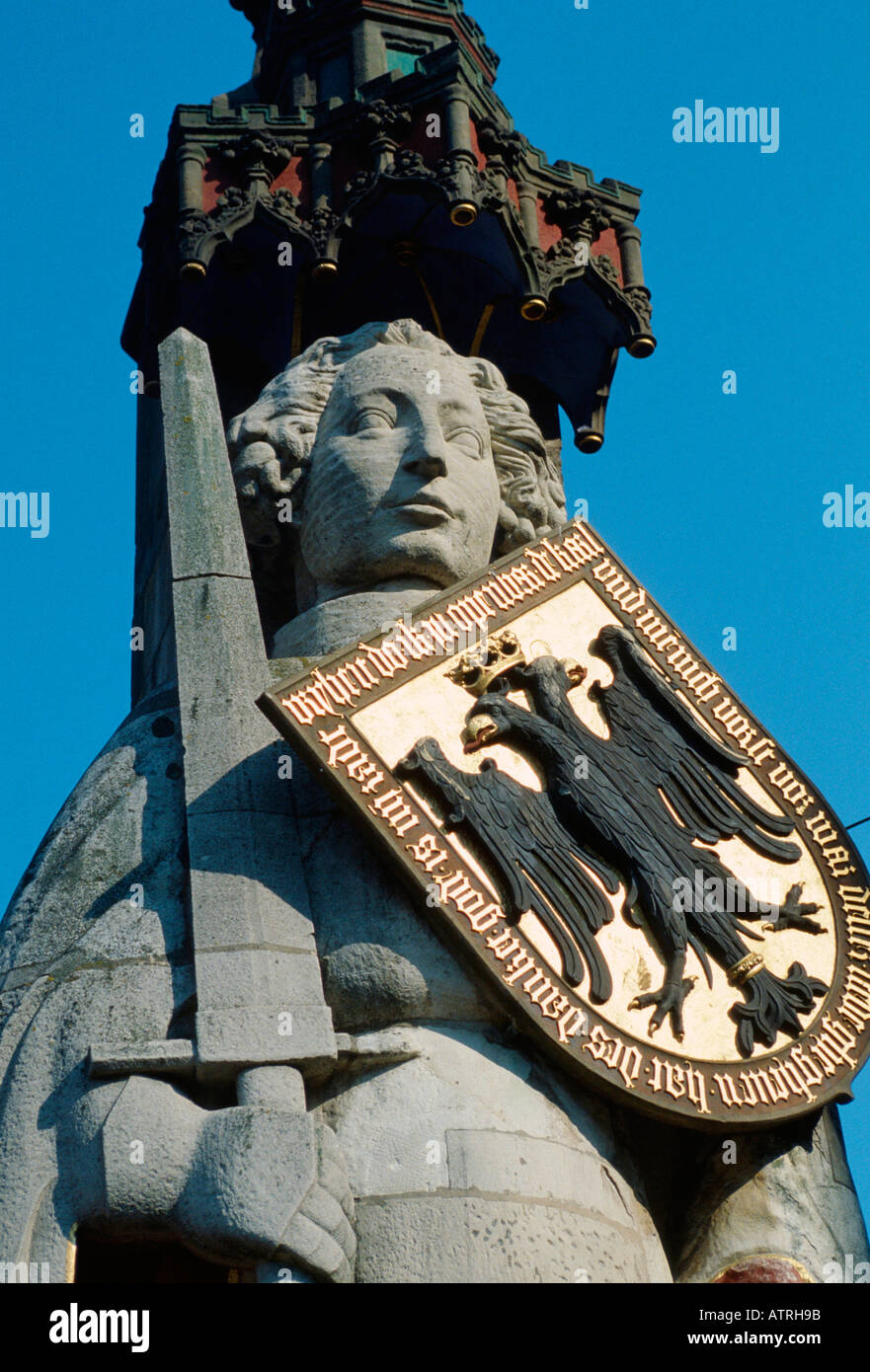 Statue bremen hi-res stock photography and images - Alamy