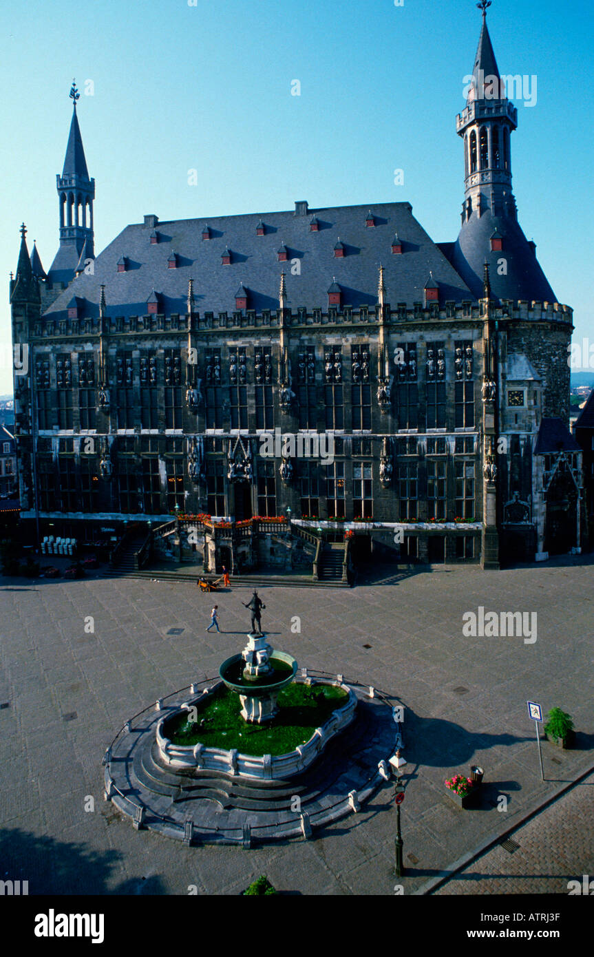 Market square aachen hi-res stock photography and images - Alamy