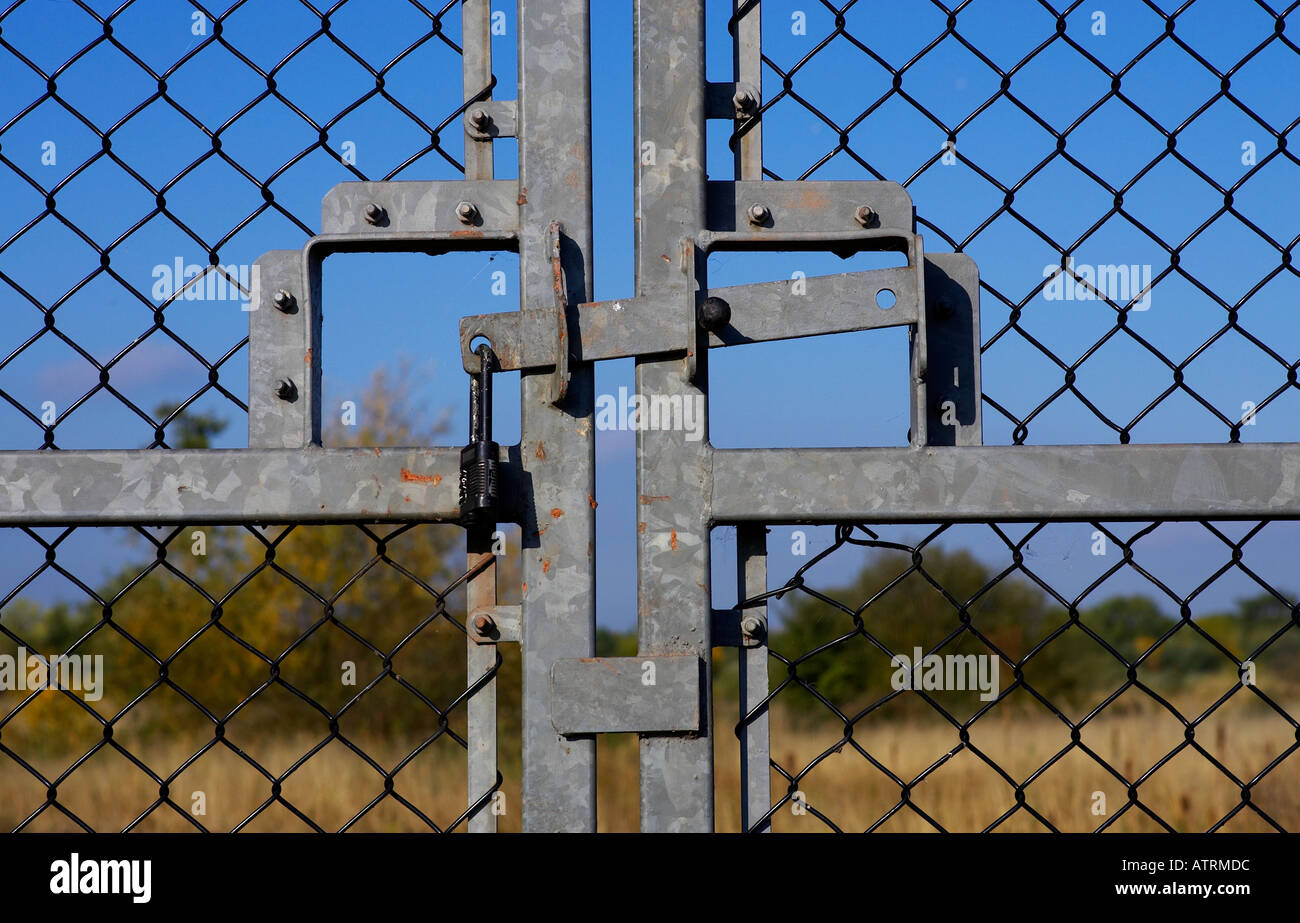 Gates in a field hi-res stock photography and images - Alamy