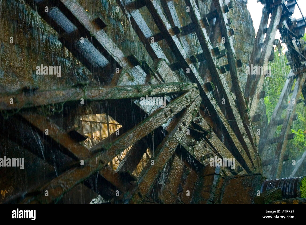 Giant wooden water wheel, Noria, on the Orontes River, Hama, Syria ...