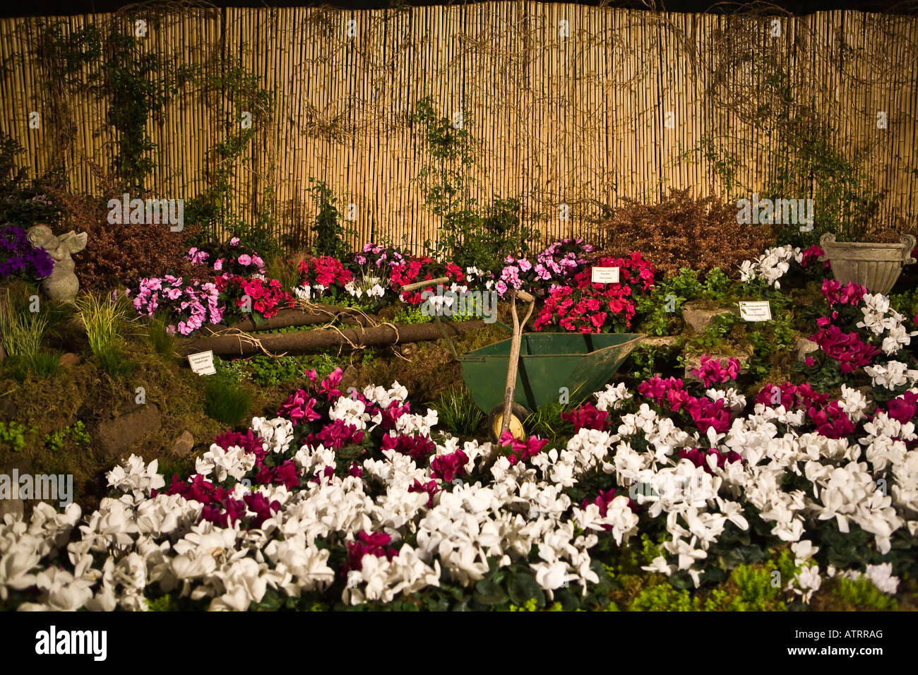 Home & Garden Show landscape Stock Photo - Alamy