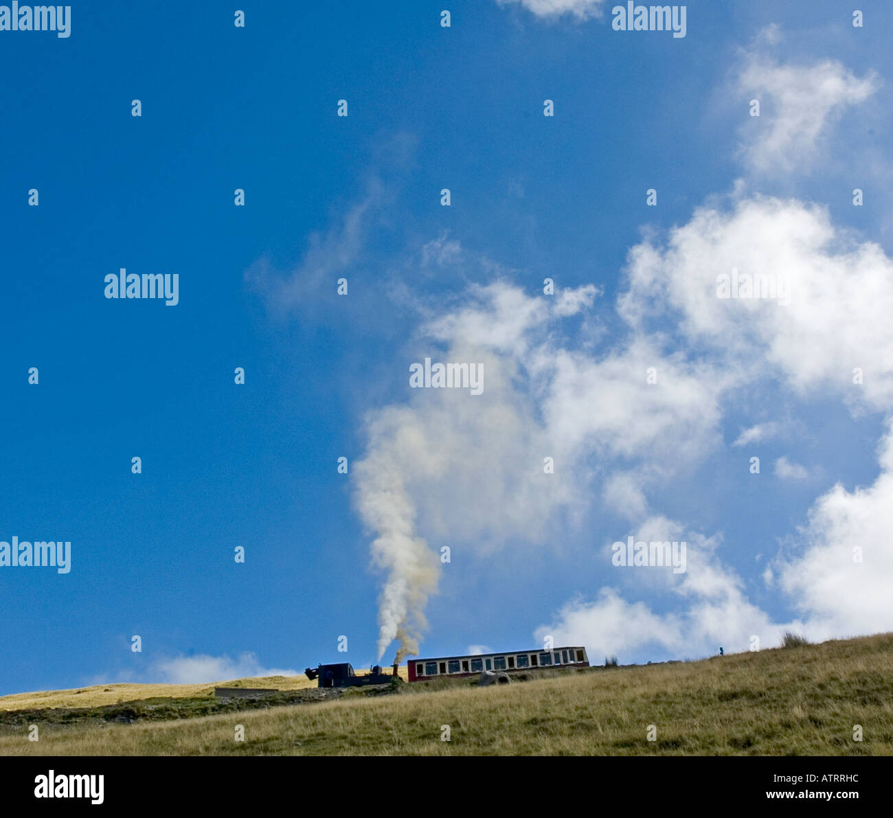Steam train on the Snowdon Mountain Railway Stock Photo - Alamy