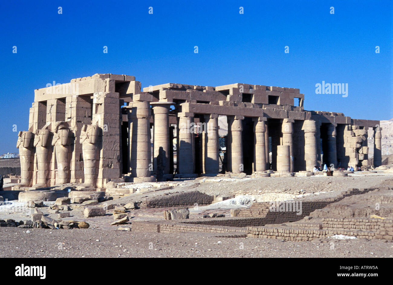 Ancient thebes hi-res stock photography and images - Alamy