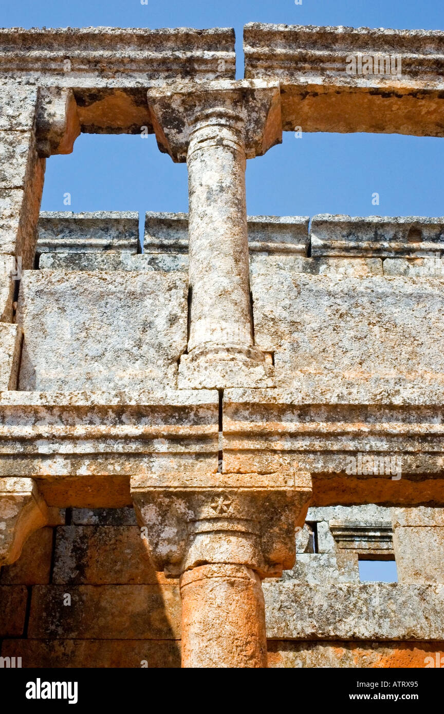 Roman tavern hi-res stock photography and images - Alamy