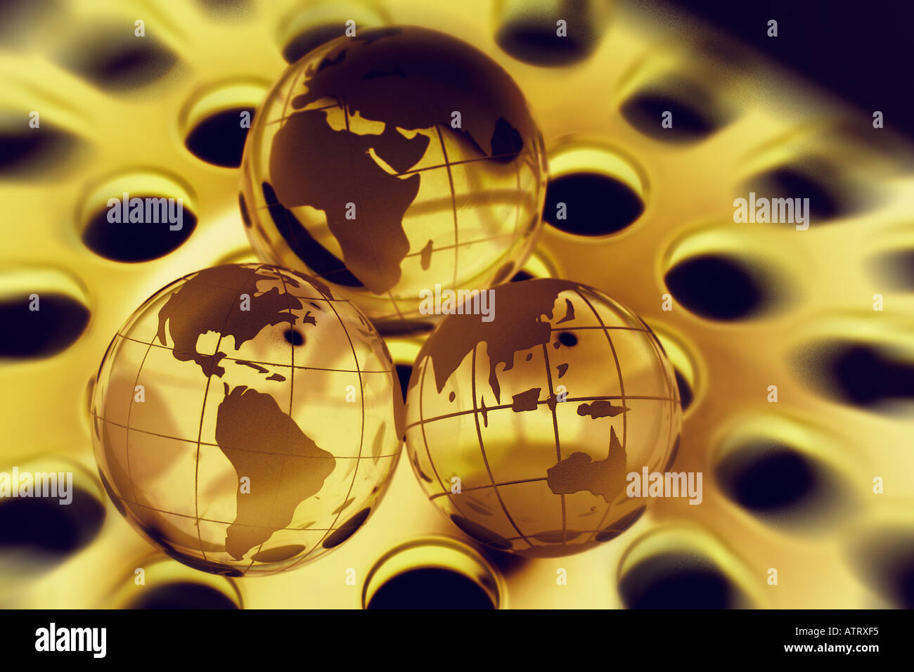 Crystal globes map hi-res stock photography and images - Alamy