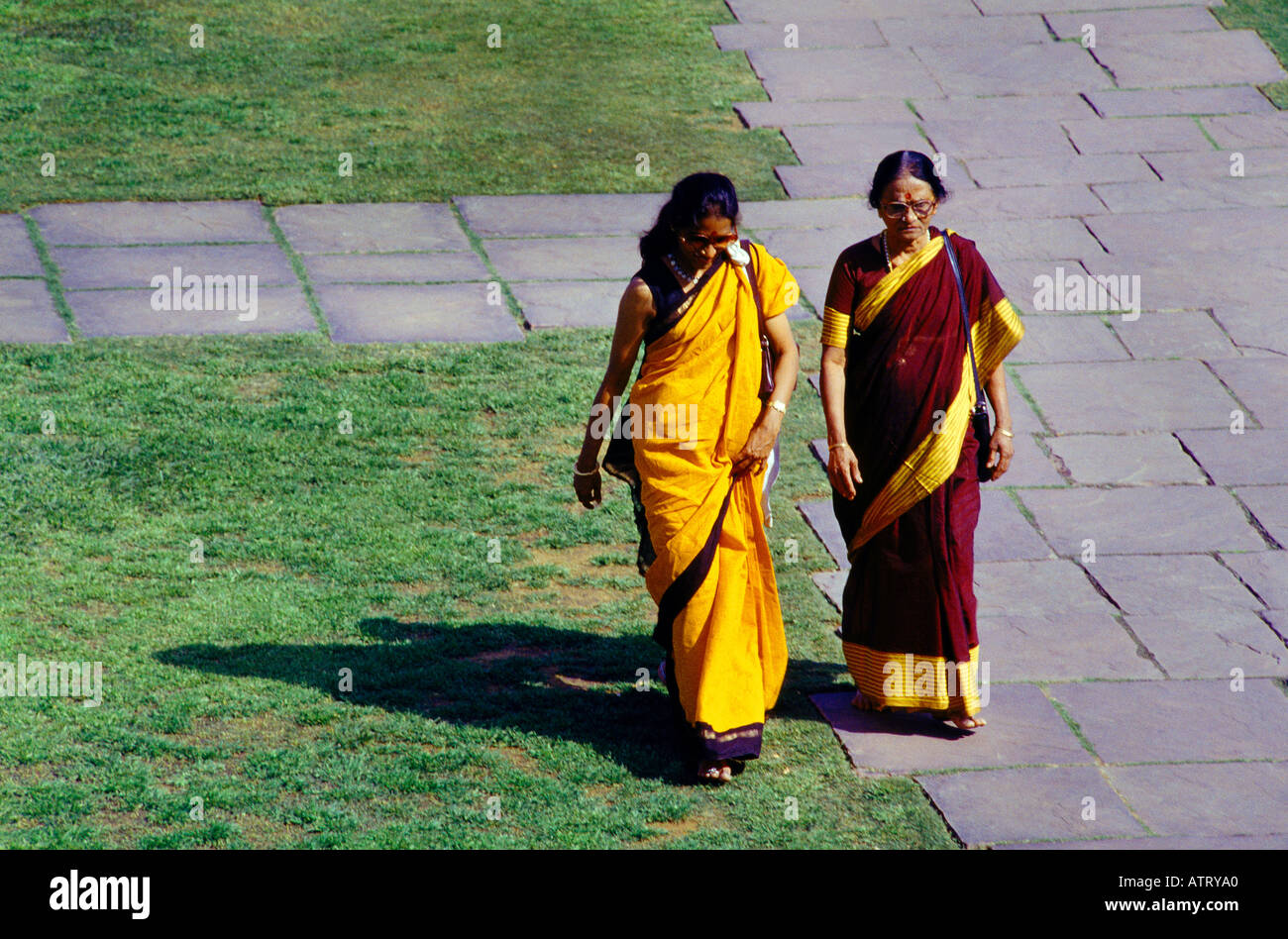 Delhi women hi-res stock photography and images - Alamy
