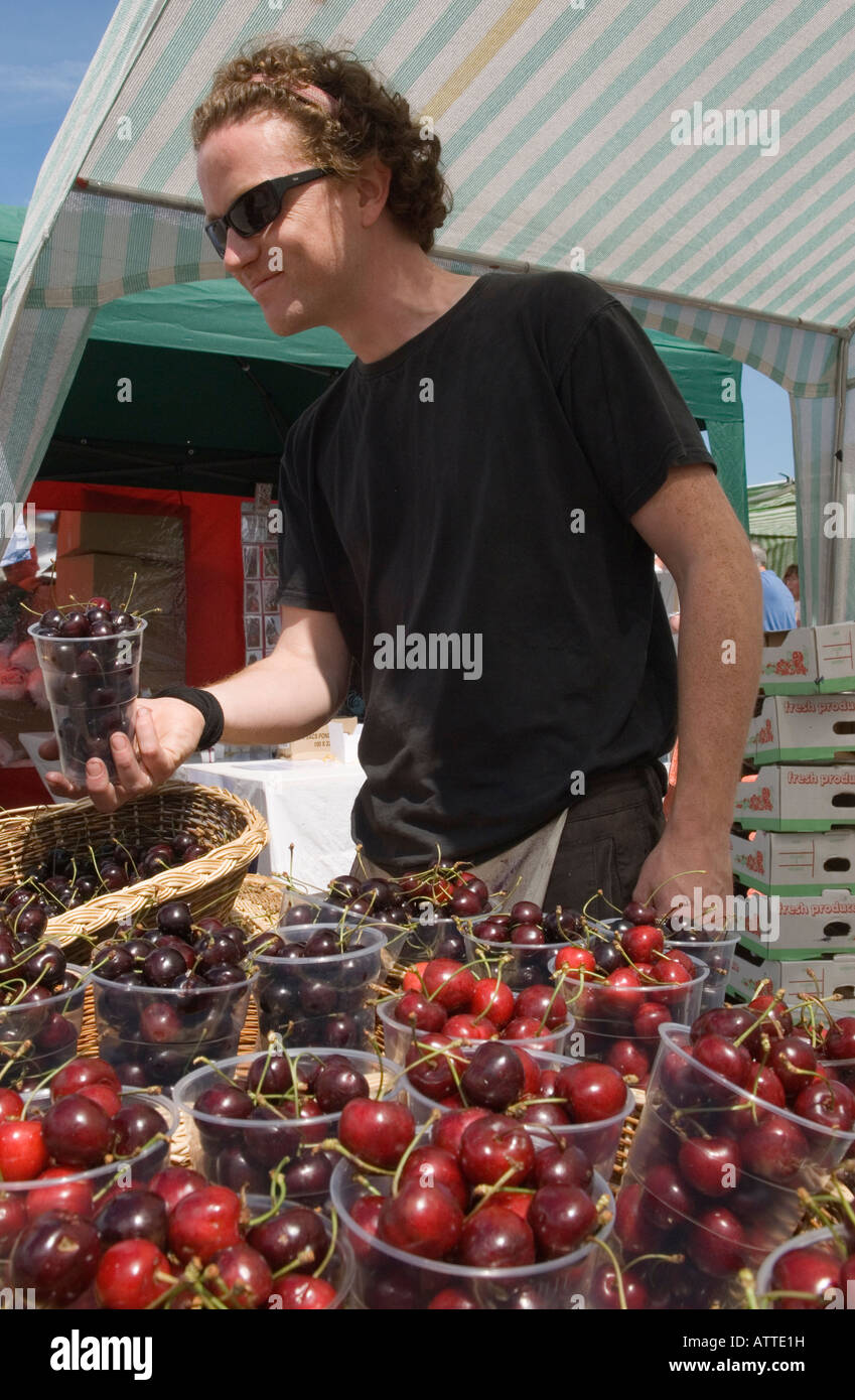 English cherrys hi-res stock photography and images - Alamy