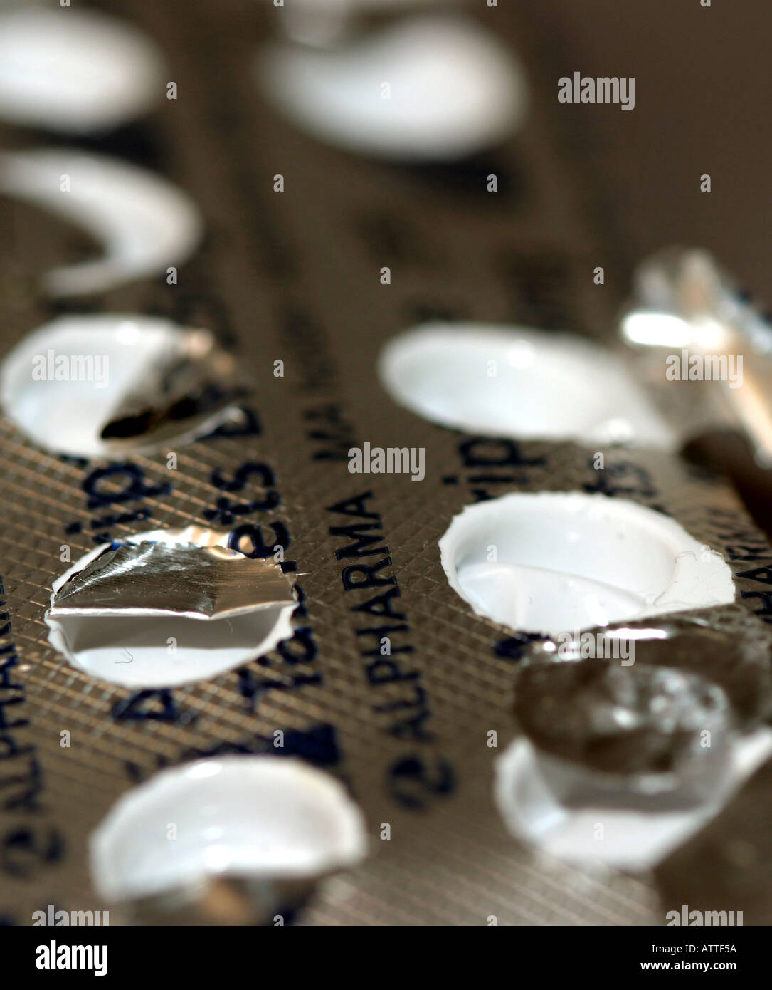 Empty tablet packet hi-res stock photography and images - Alamy