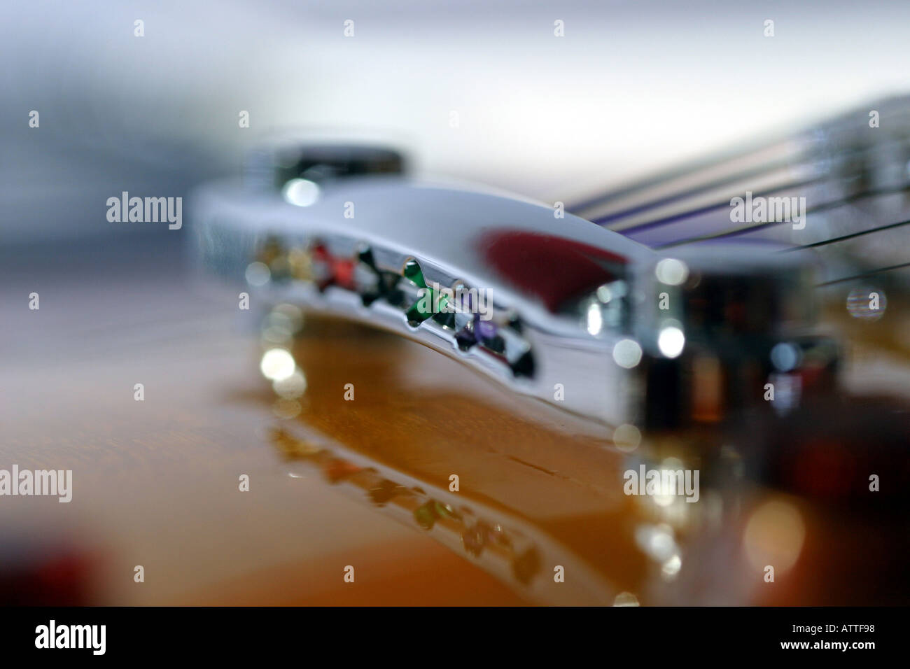 Les paul Strings Stock Photo - Alamy