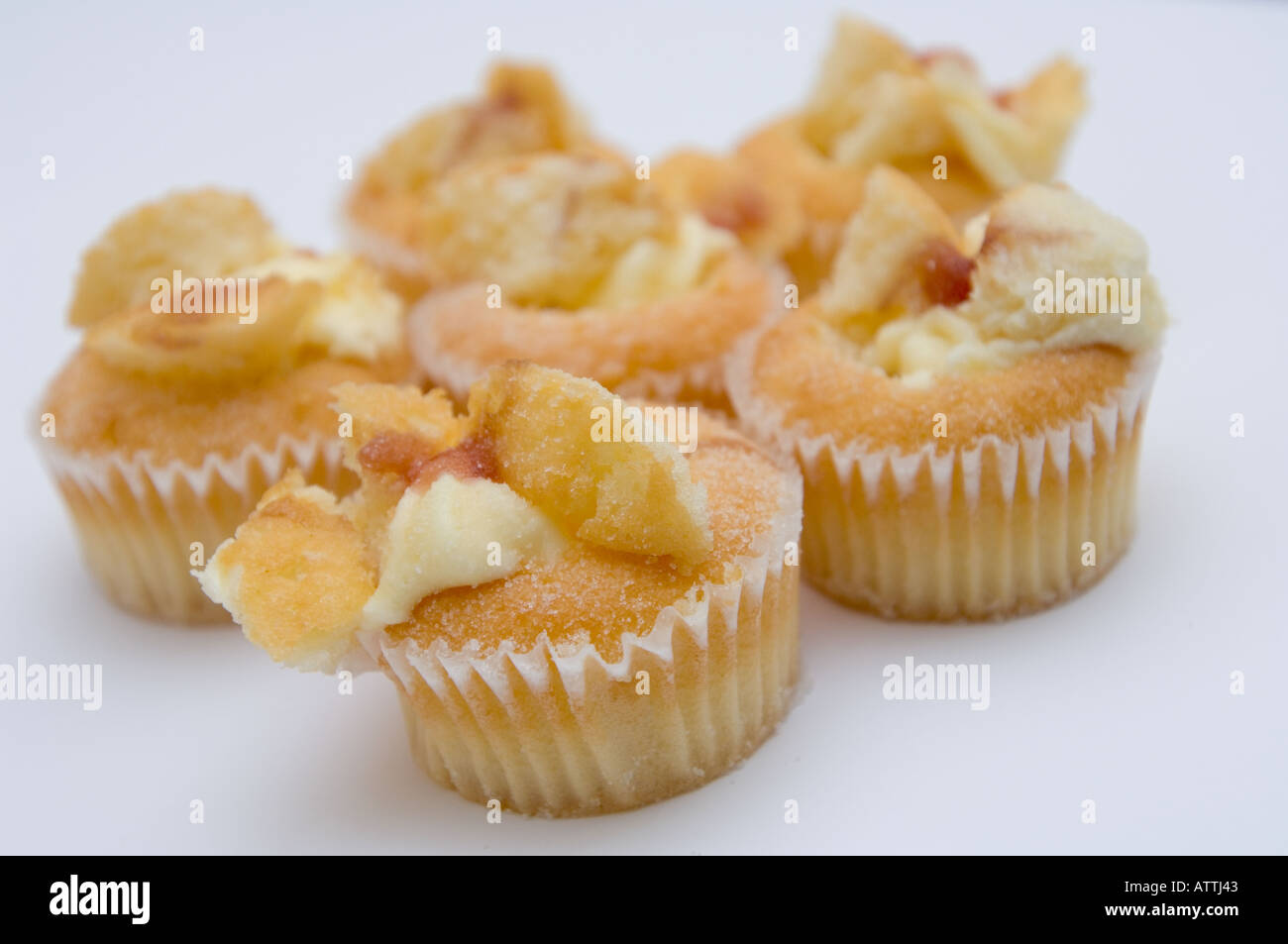 Fluffy cream filled cakes hi-res stock photography and images - Alamy