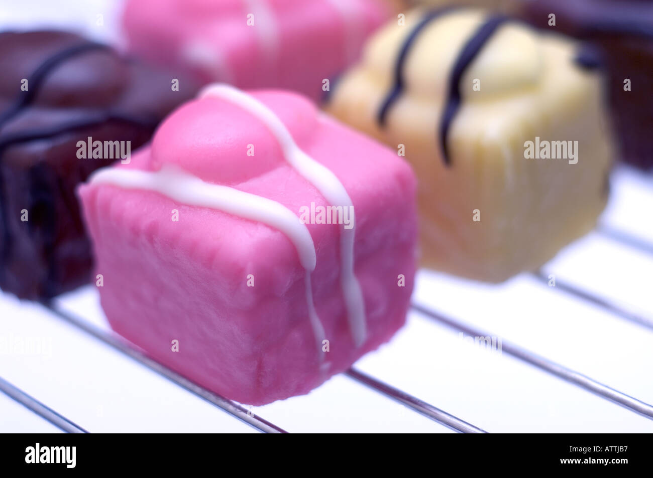 Fluffy cream filled cakes hi-res stock photography and images - Alamy