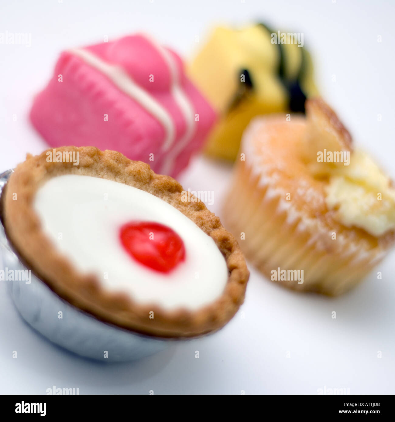 Fluffy cream filled cakes hi-res stock photography and images - Alamy